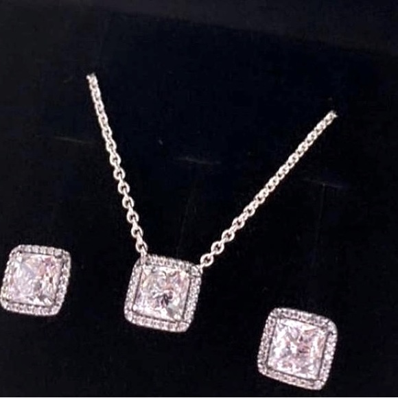 Pandora | Jewelry | Pandora Square Sparkle Halo Necklace And Earrings ...